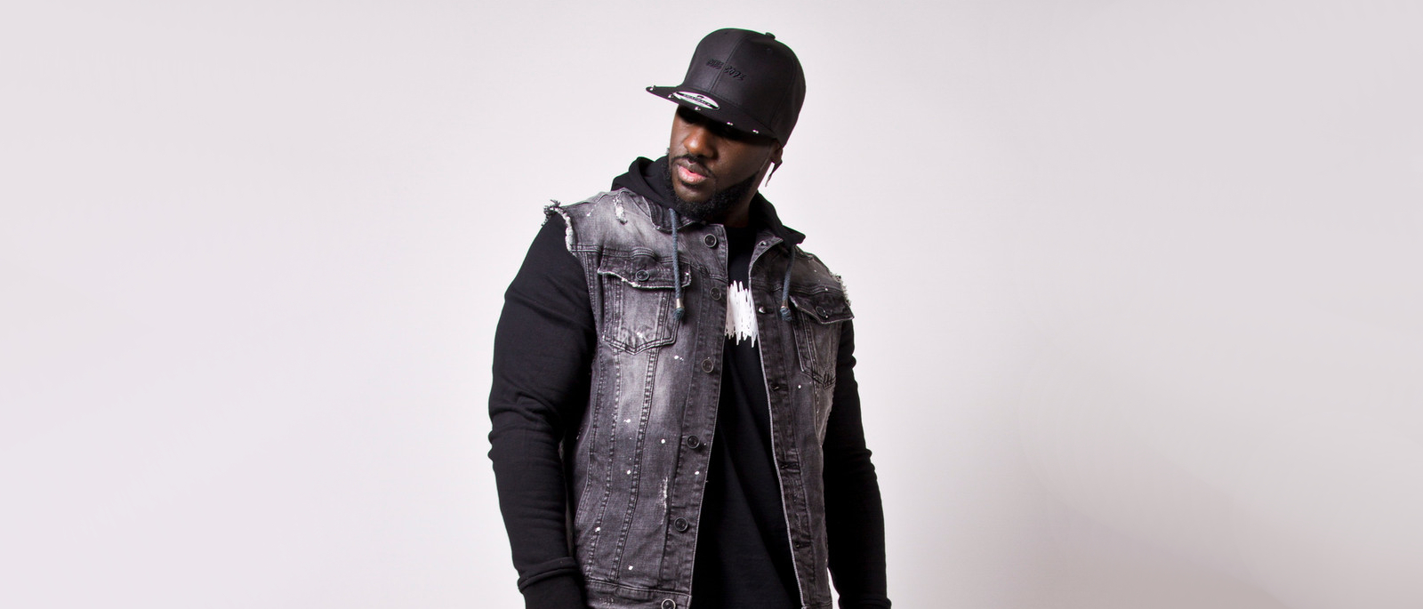 Sefyu de passage à la soirée de lancement Indigo World ! | LIVE ACTU